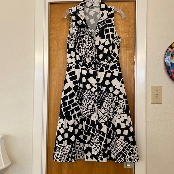 Peter Nygard | Dresses | Nygard Vintagestyle Dress Black White Abstract ...